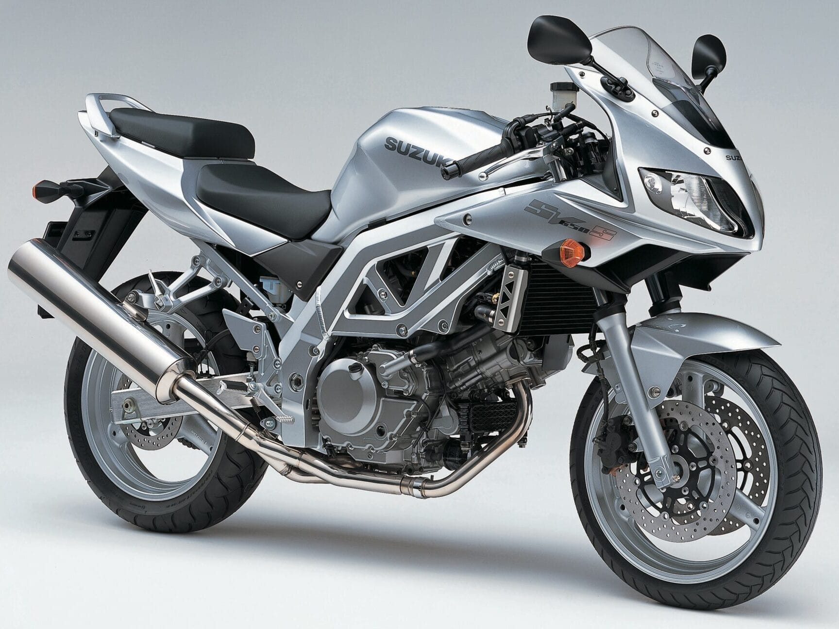 Suzuki SV650S (2003-2012) - Specs and ergonomics