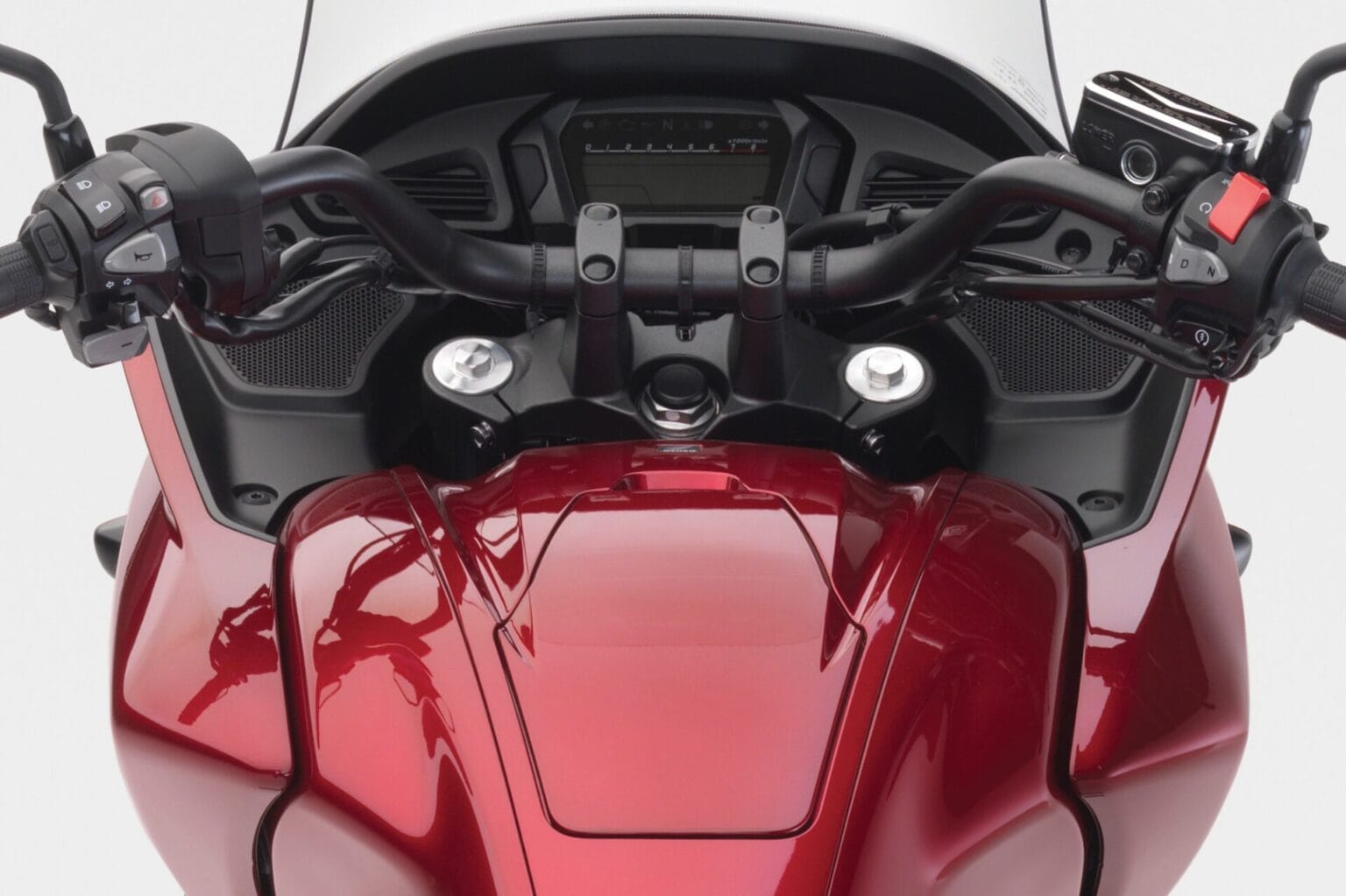 Honda CTX700 / CTX700N (2014-2018) - Specs and ergonomics