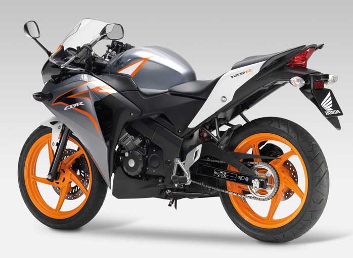 Honda CBR125R (2011-2019) - Specs and ergonomics