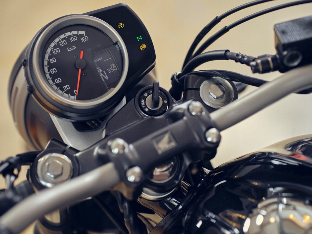 Honda GB350S (2025+) - Specs and ergonomics