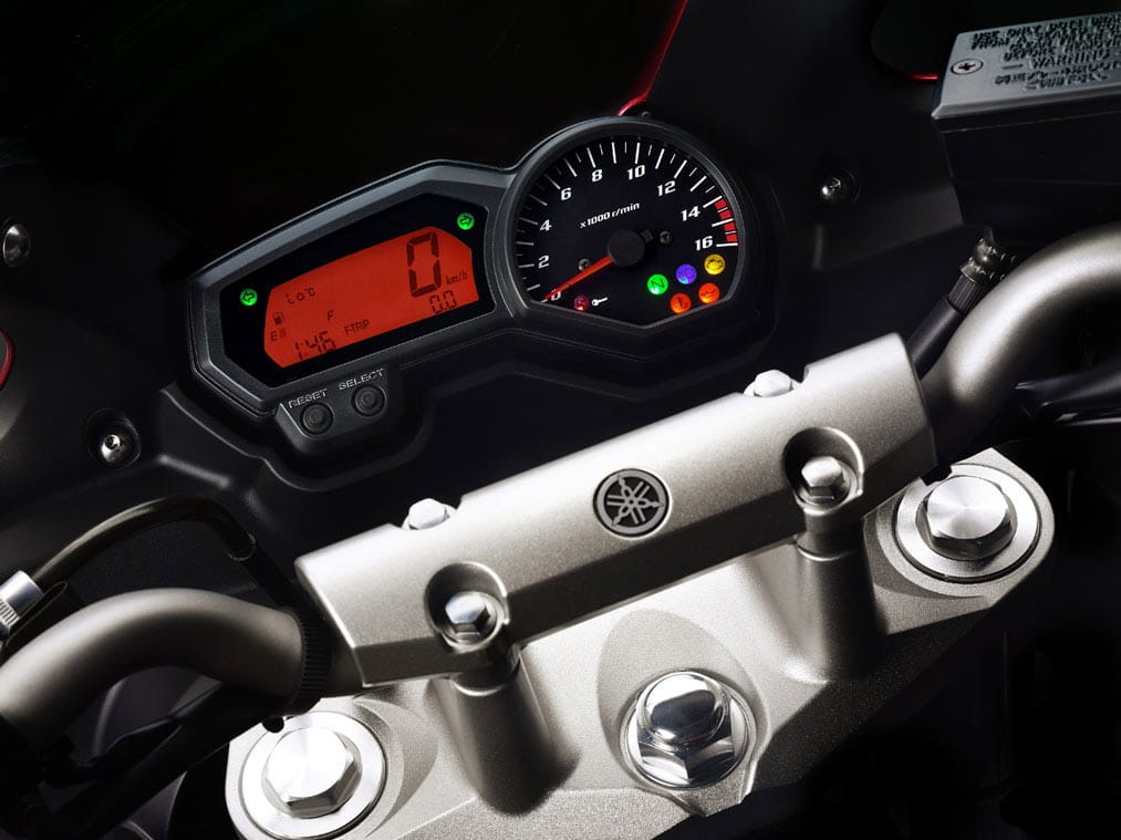 Yamaha FZ6 Fazer (2007-2009) - Specs and ergonomics